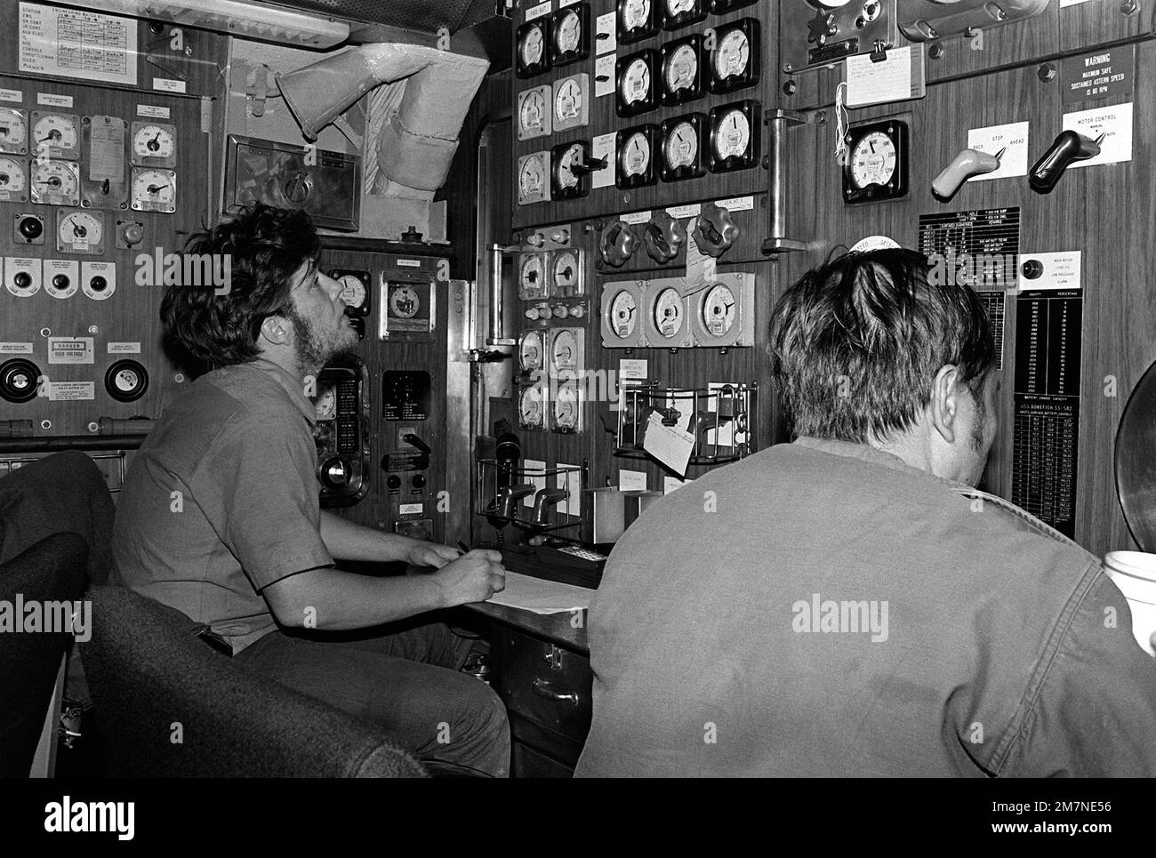 Bonefish Black and White Stock Photos & Images - Alamy