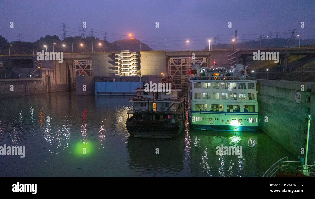 Ship Locks, The Three Gorges Dam Project, Yangtze River, China Stock ...