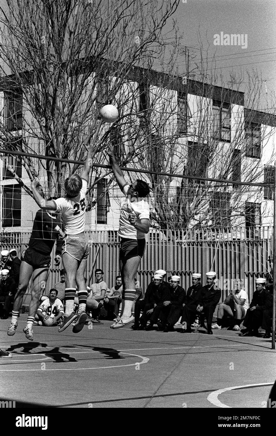 Unitas exercise Black and White Stock Photos & Images - Alamy