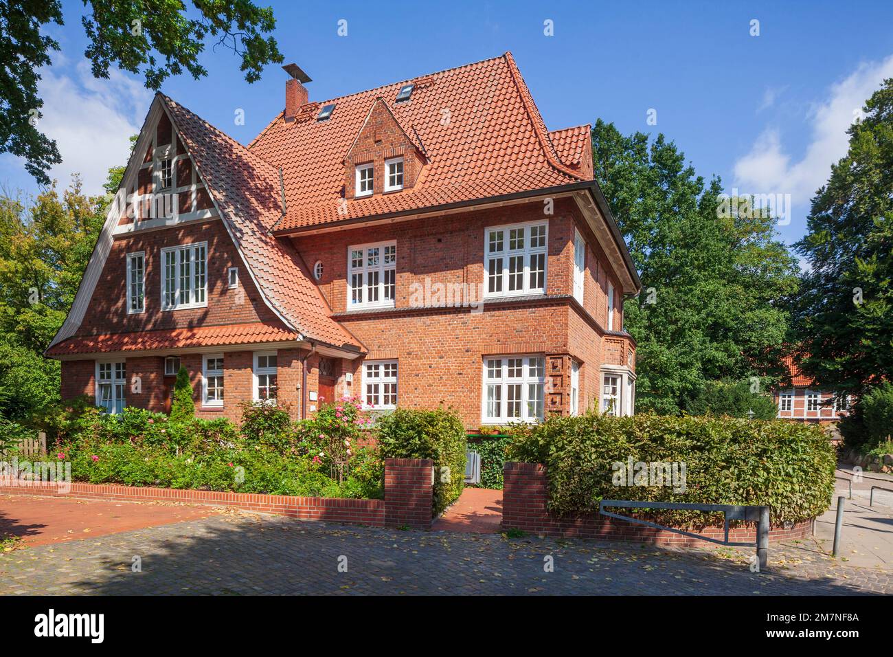 Old brick villa hi-res stock photography and images - Alamy