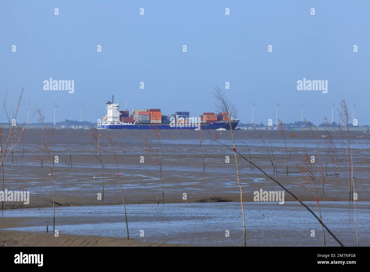 Container ship on outer weser hi-res stock photography and images - Alamy