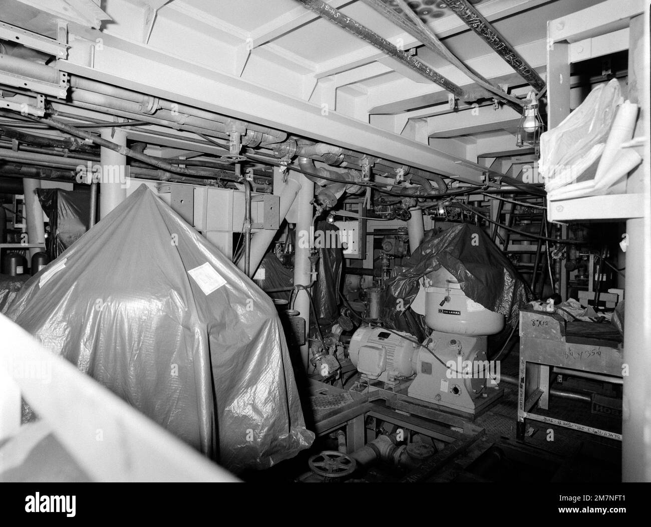 Uss estocin Black and White Stock Photos & Images - Alamy
