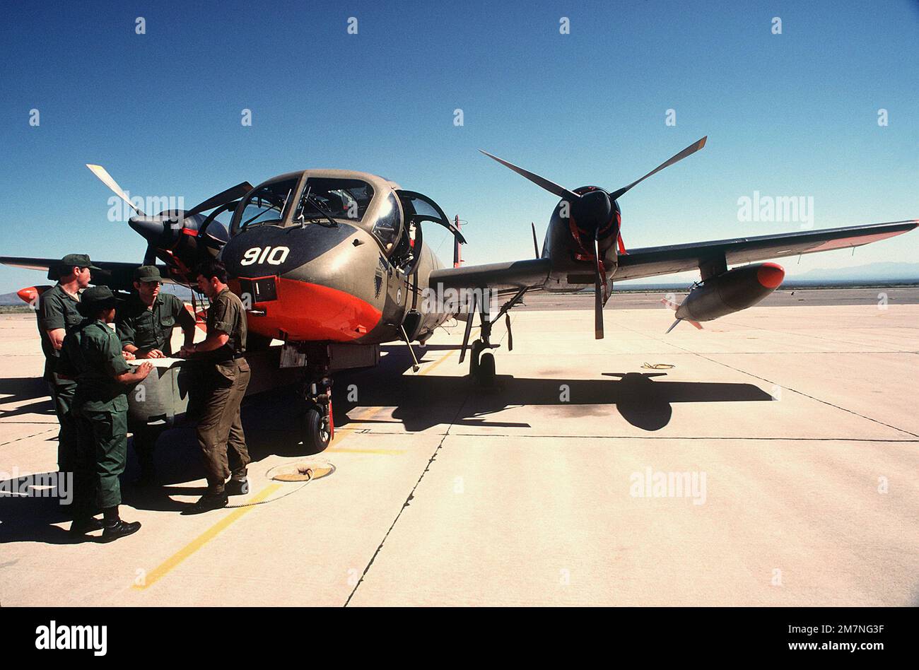 A left front view of an OV-1D Mohawk aircraft equipped with an APS-94 ...