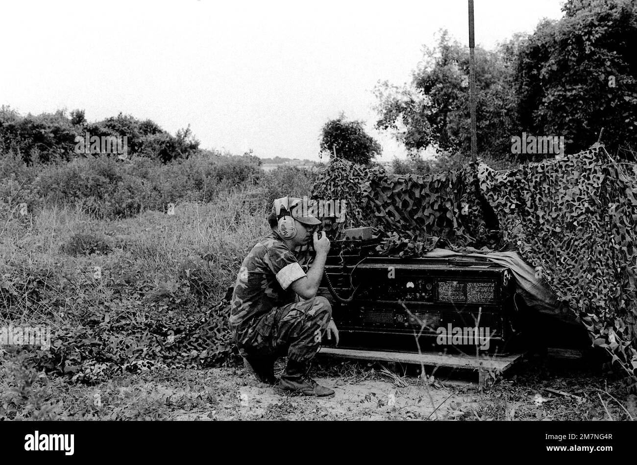 Hf radio Black and White Stock Photos & Images - Alamy