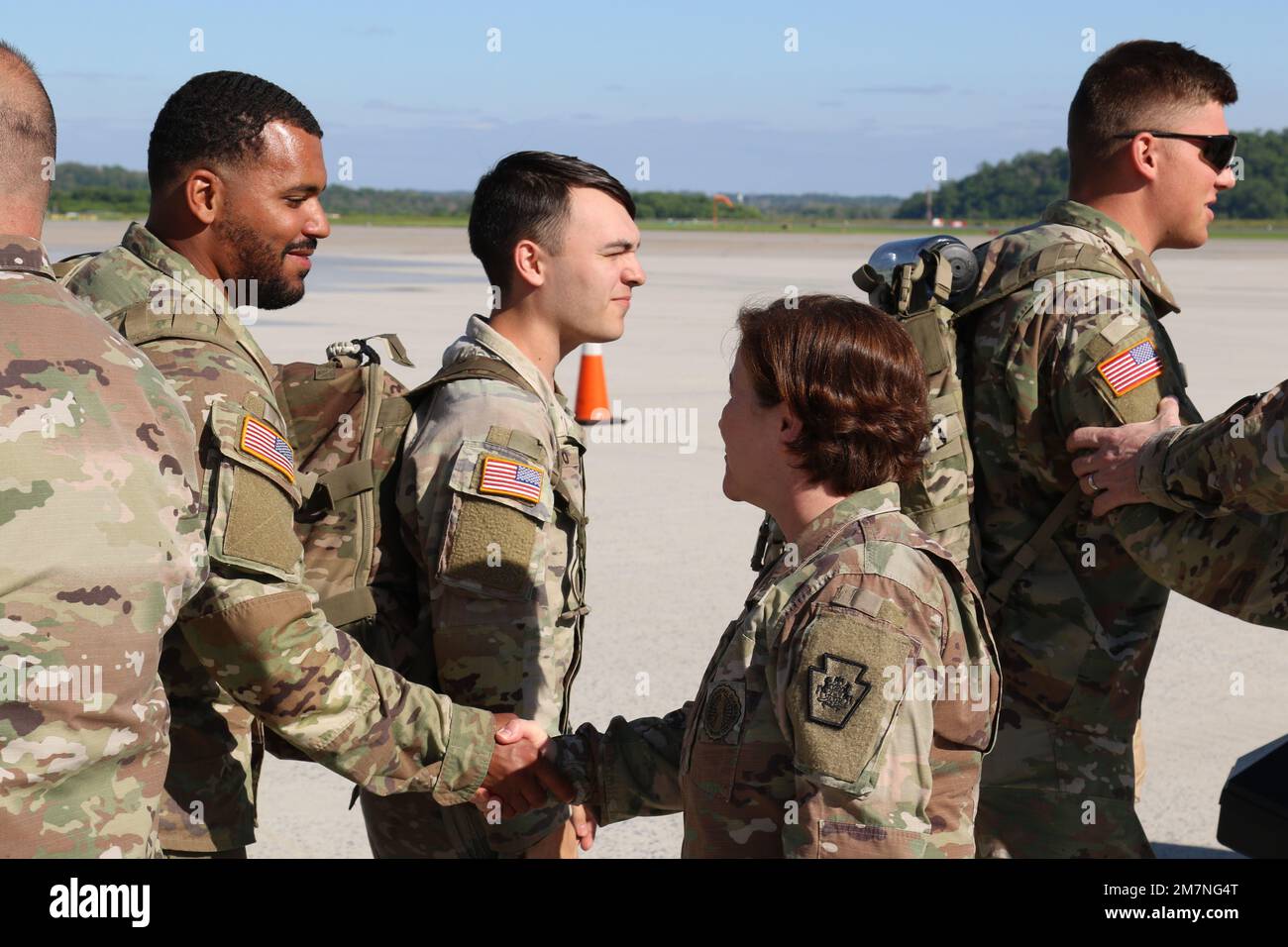 U.S. Soldiers with 1st Squadron, 104th Cavalry Regiment, 2nd Infantry ...