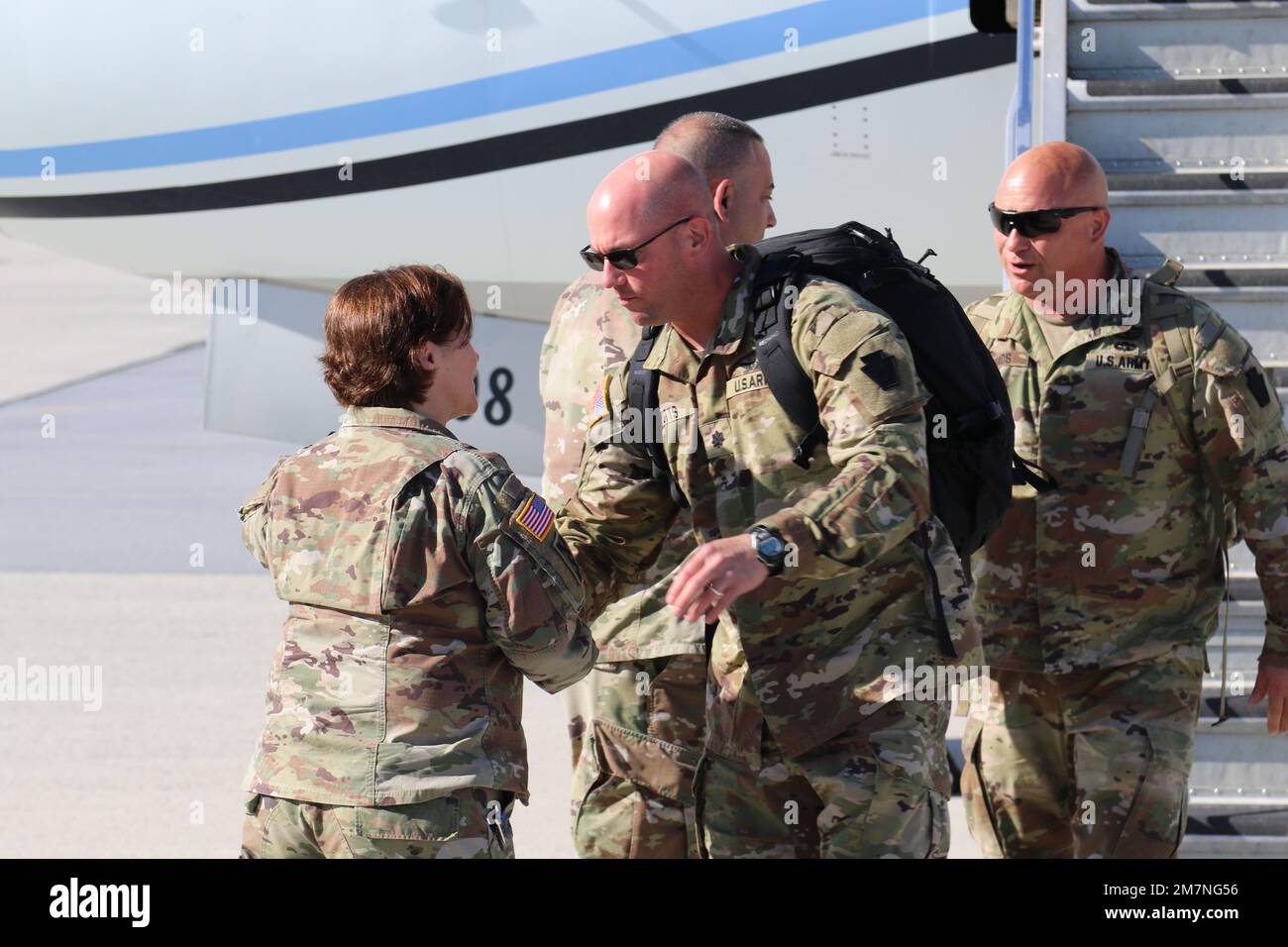 U.S. Soldiers with 1st Squadron, 104th Cavalry Regiment, 2nd Infantry ...