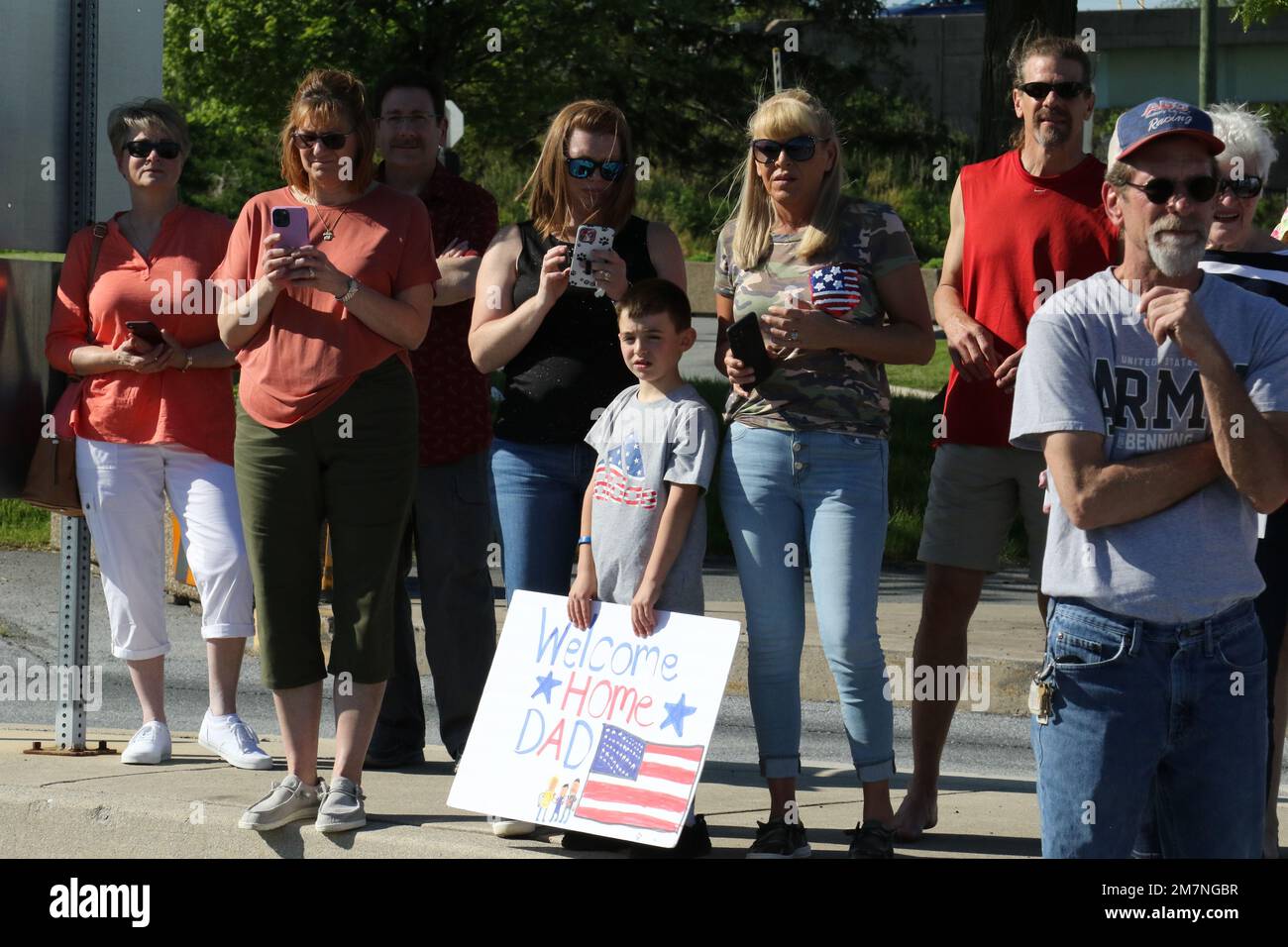 U.S. Soldiers with 1st Squadron, 104th Cavalry Regiment, 2nd Infantry ...