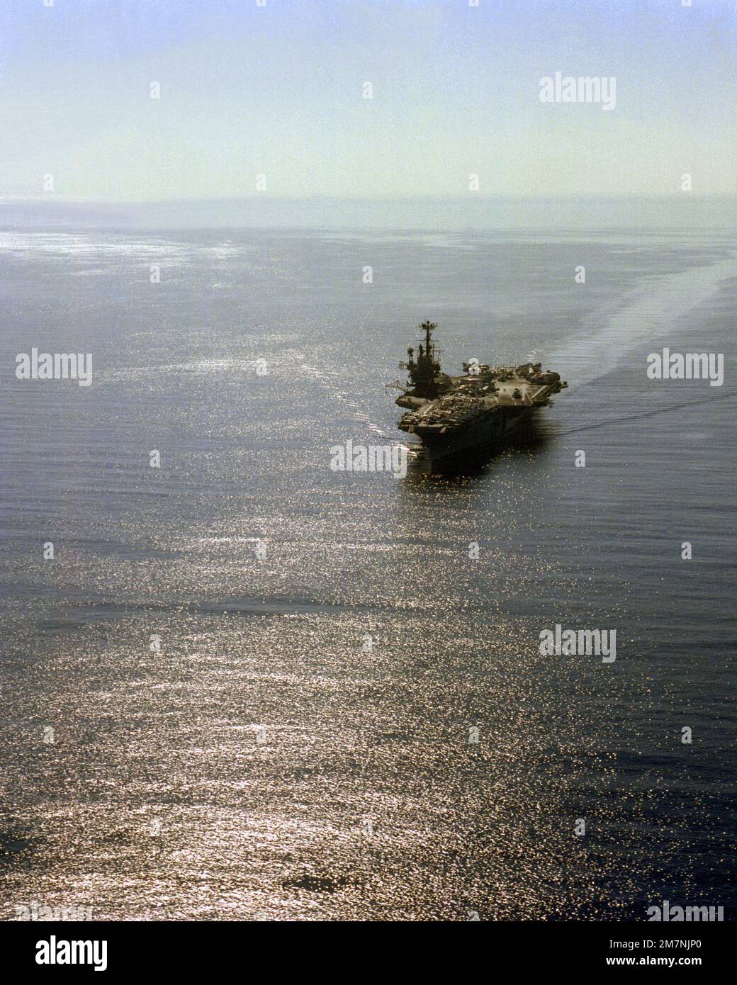 A port bow view of the aircraft carrier USS INDEPENDENCE (CV-62 ...