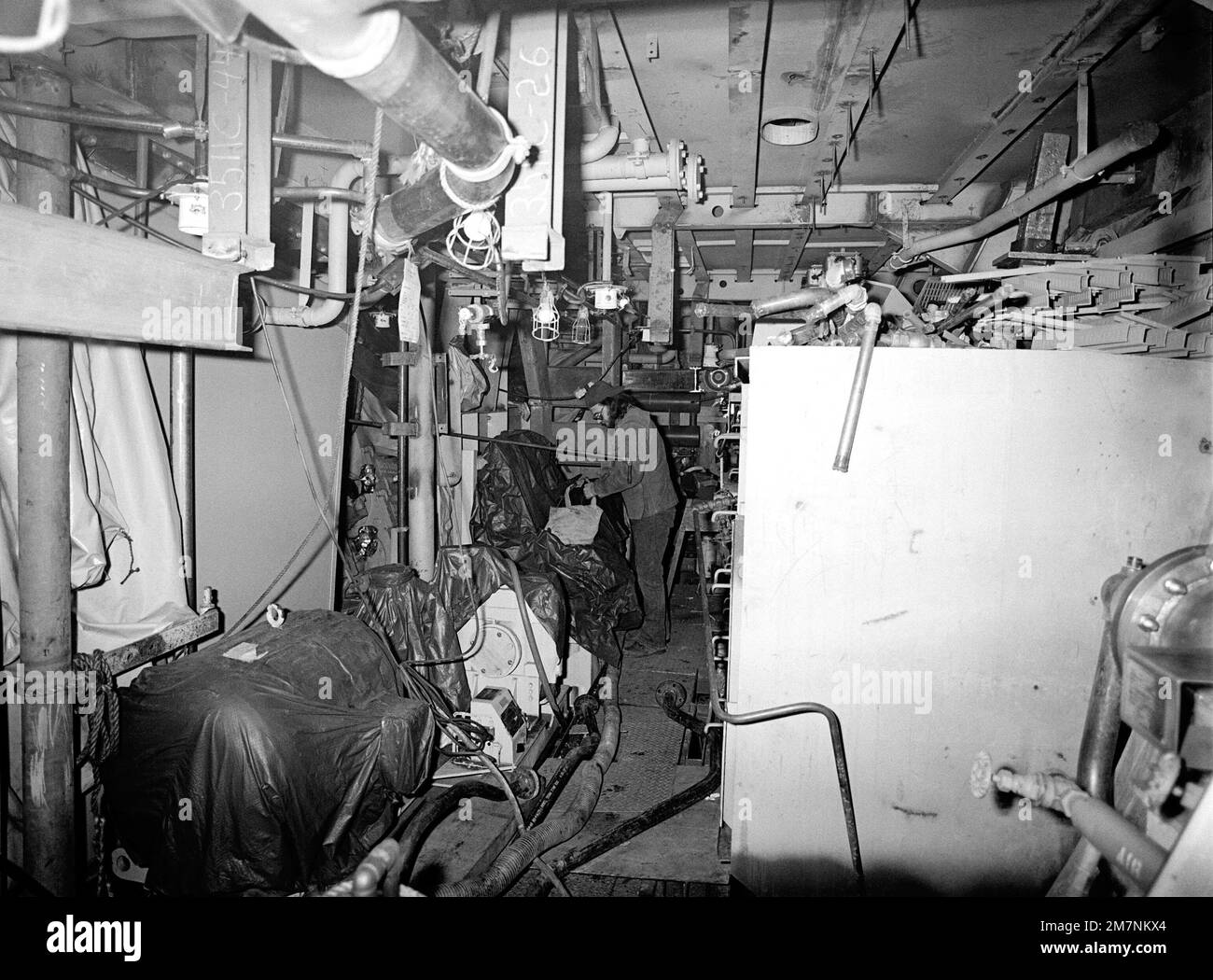 Engine testing room Black and White Stock Photos & Images - Alamy