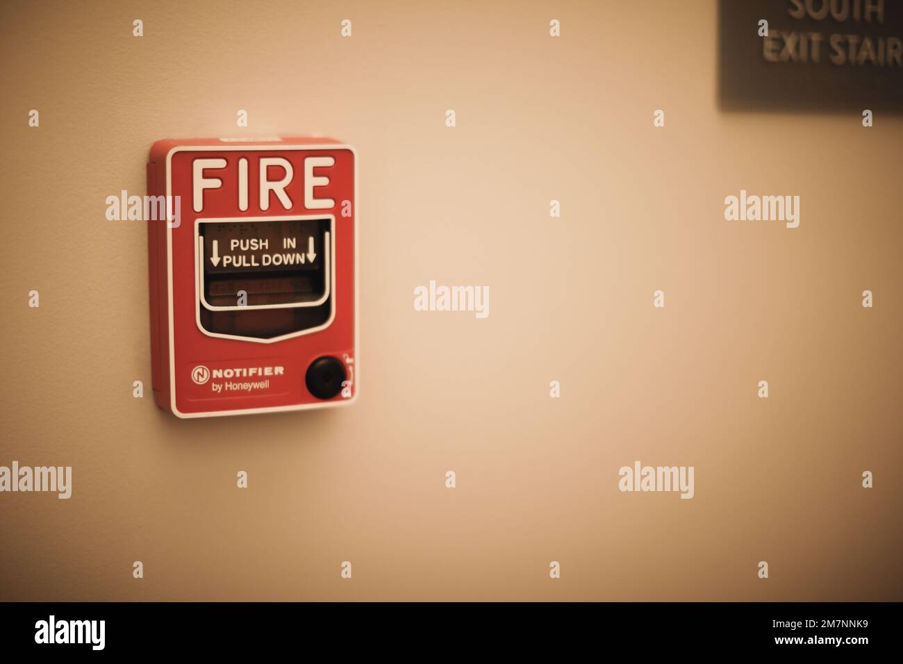 fire extinguisher signs emergency lights exit safety evacuation rescue ...
