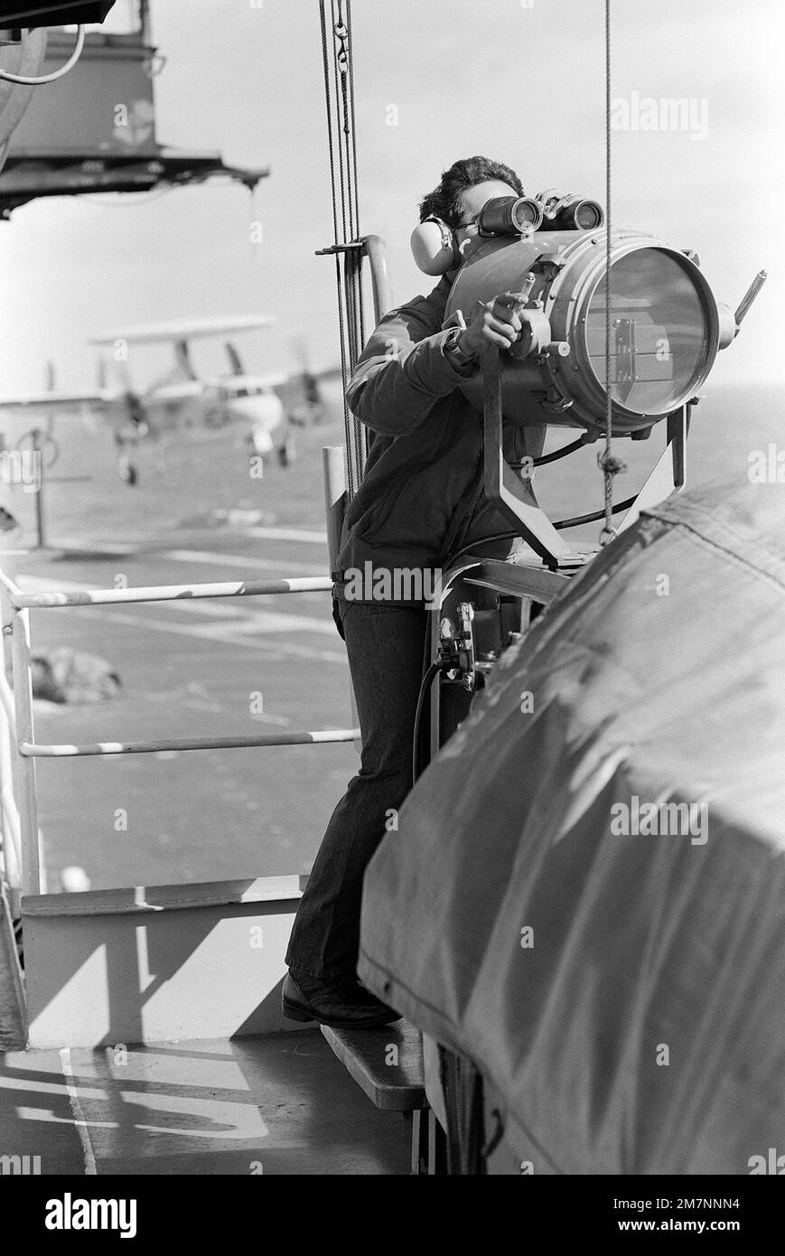 DN-SN-85-11100. Base: USS Coral Sea (CV 43 Stock Photo - Alamy