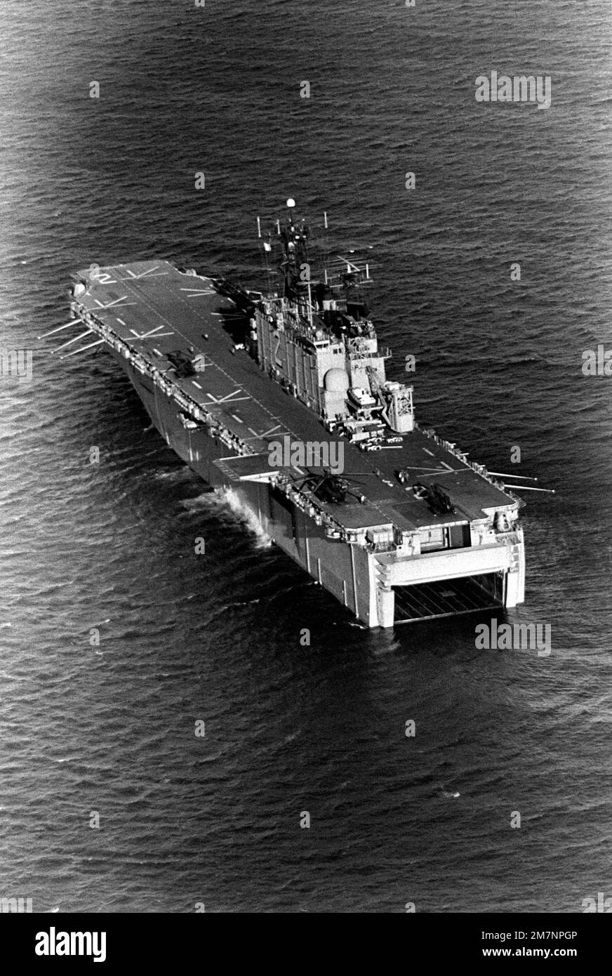 A port quarter view of the amphibious assault ship USS SAIPAN (LHA-2 ...
