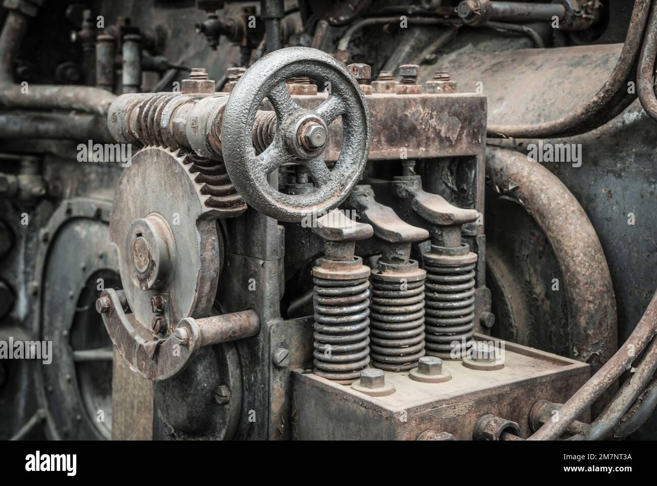 worm gearing of a historic machine Stock Photo - Alamy