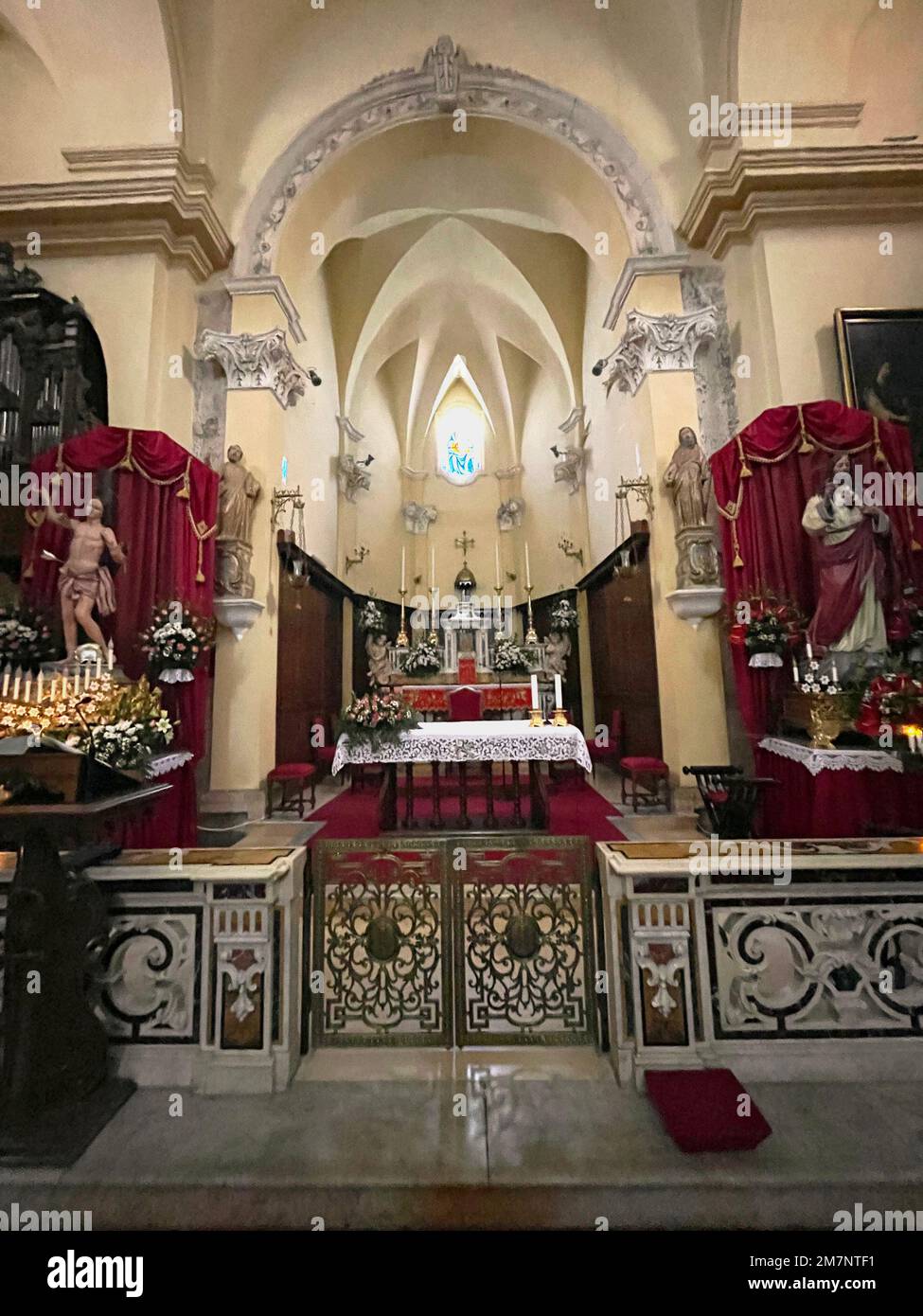 Racale, Italy. Interior of the 12th century Church of Saint George the ...
