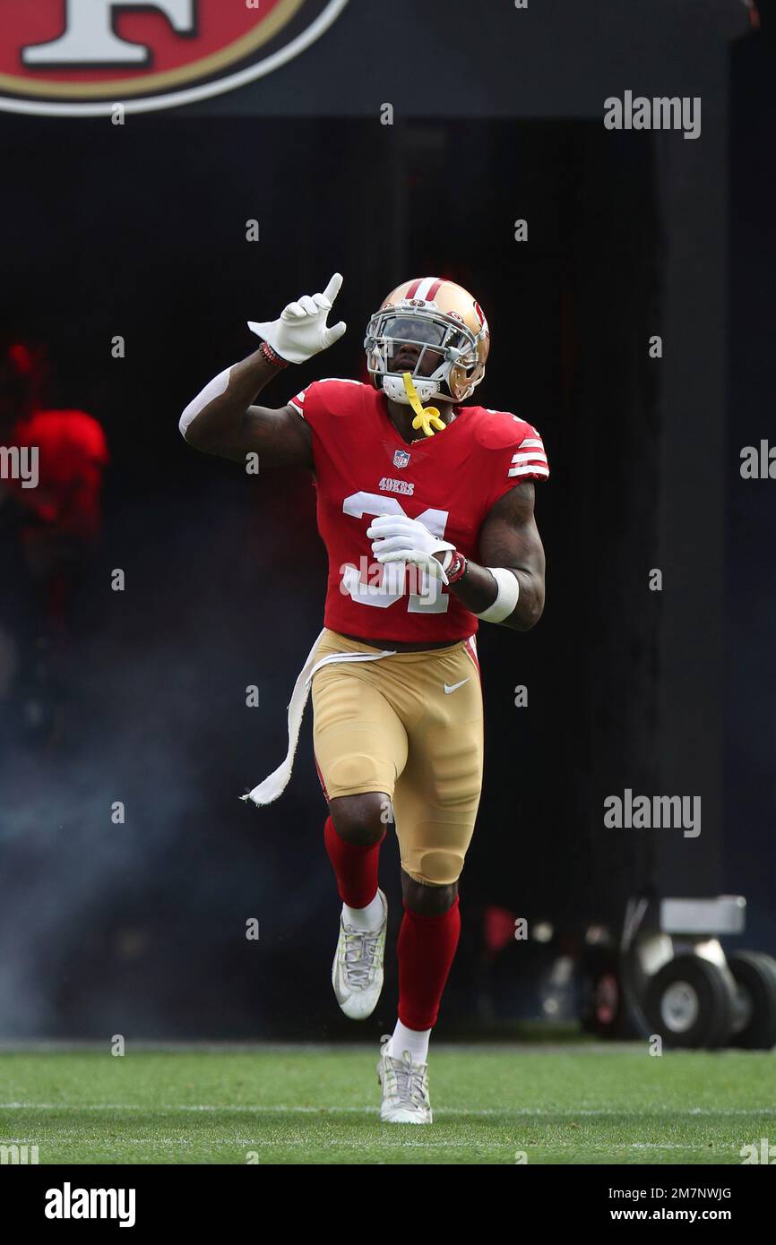 San Francisco 49ers safety Tashaun Gipson Sr. (31) runs onto the field ...