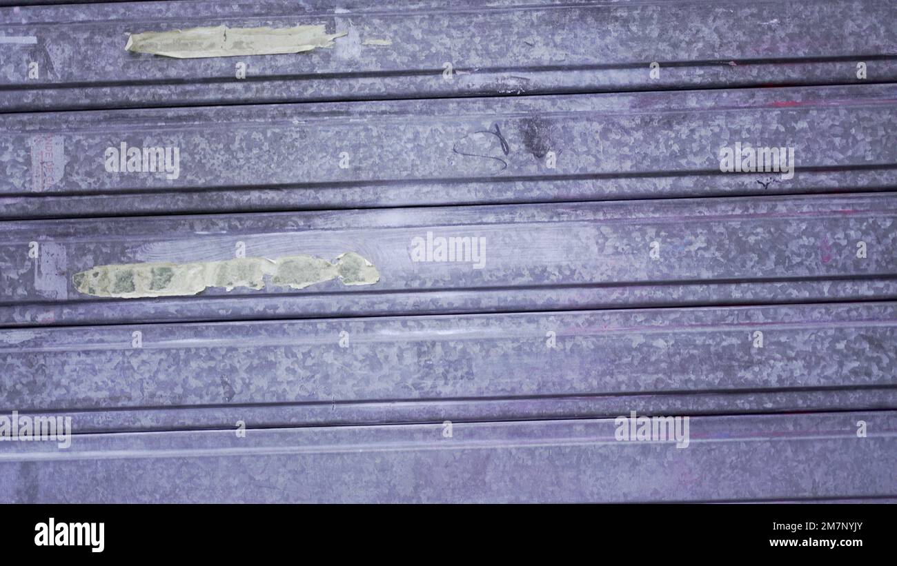 Garage store front texture background storehouse Stock Photo - Alamy