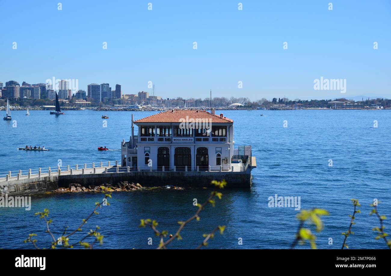 Istanbul moda beach hi-res stock photography and images - Alamy