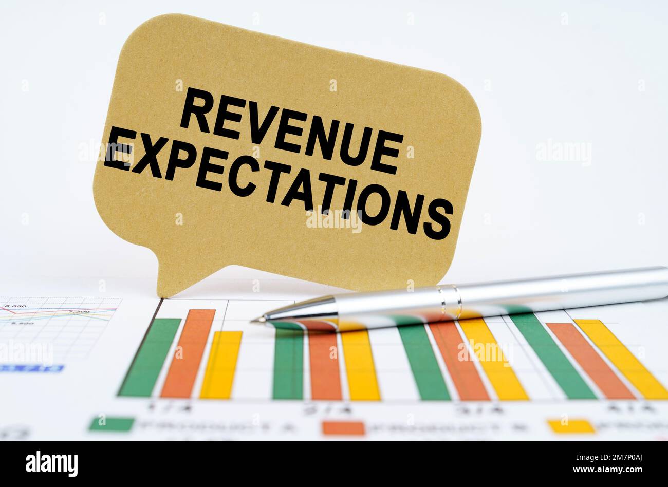 Revenue charts hi-res stock photography and images - Alamy