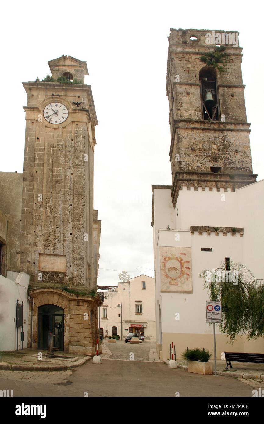 16th century clock tower hi-res stock photography and images - Alamy