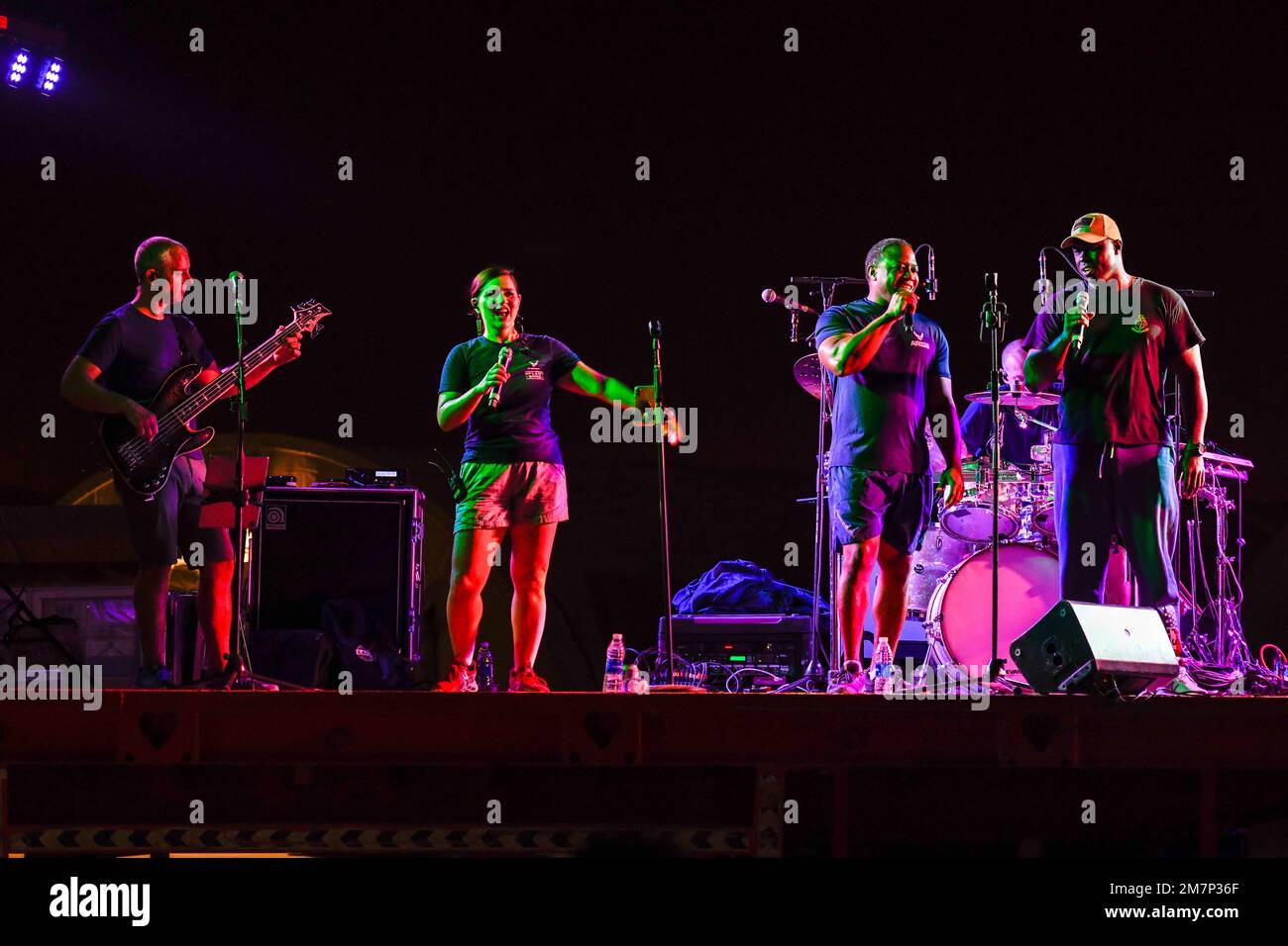 Playing for change band hi-res stock photography and images - Alamy
