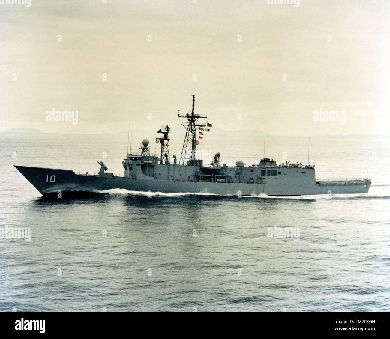 A port beam view of the guided missile frigate DUNCAN (FFG 10) as Todd ...