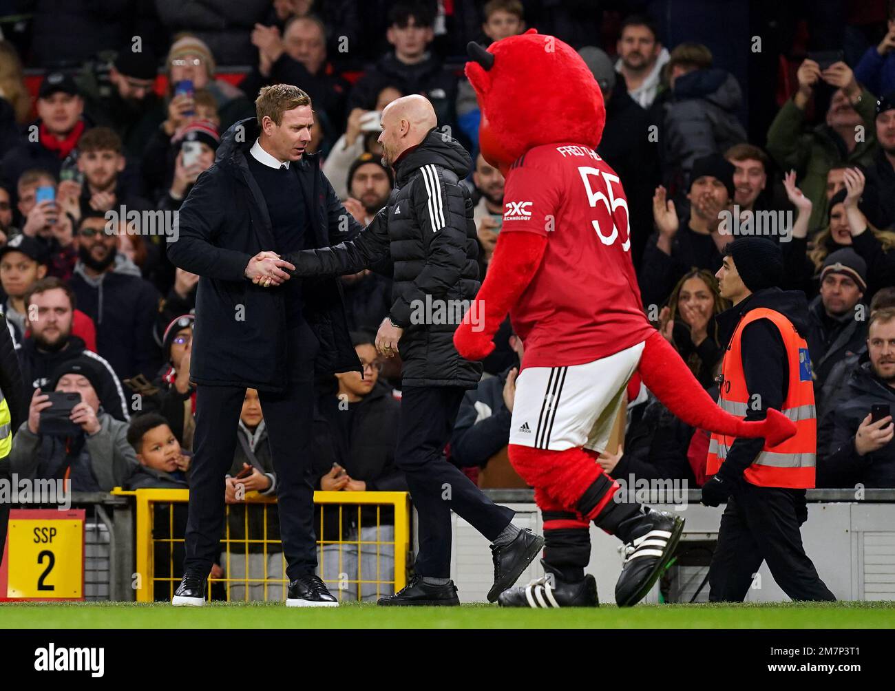 Charlton Athletic manager Dean Holden and Manchester United manager ...