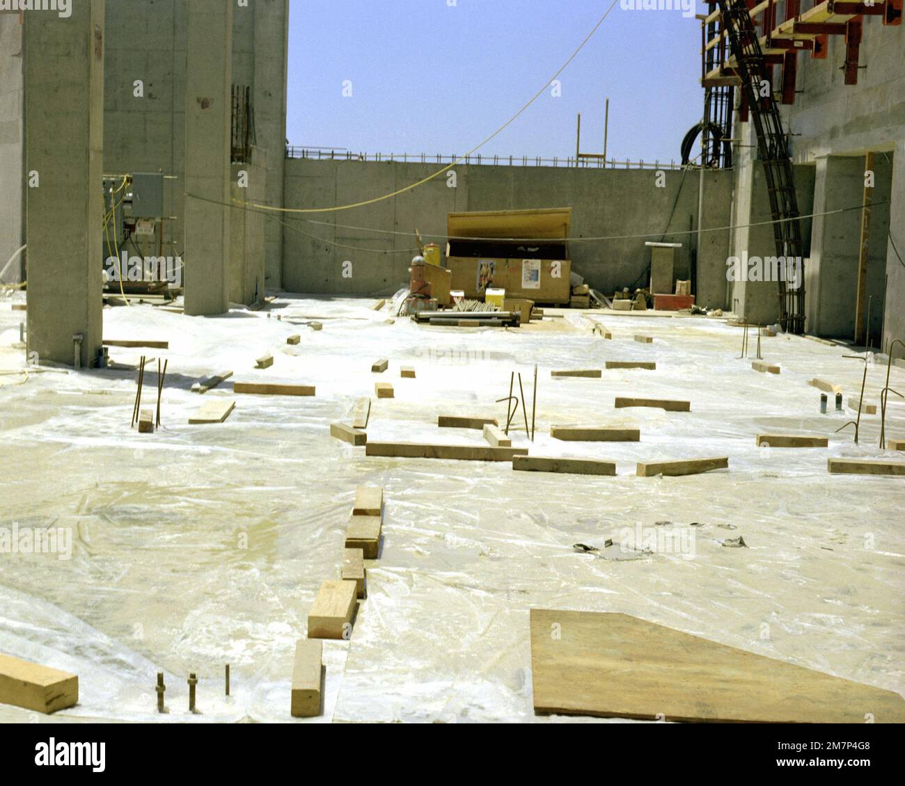 Payload preparation hi-res stock photography and images - Alamy