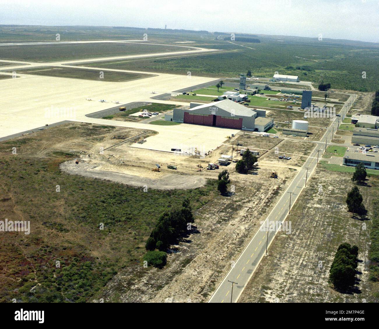 An aerial view, looking north, of the Mate/Demate Facility construction ...