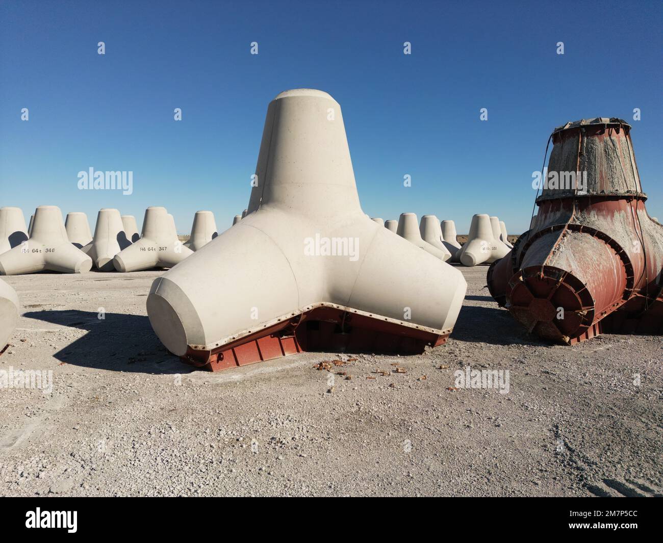 Tetrapods and japan hi-res stock photography and images - Alamy