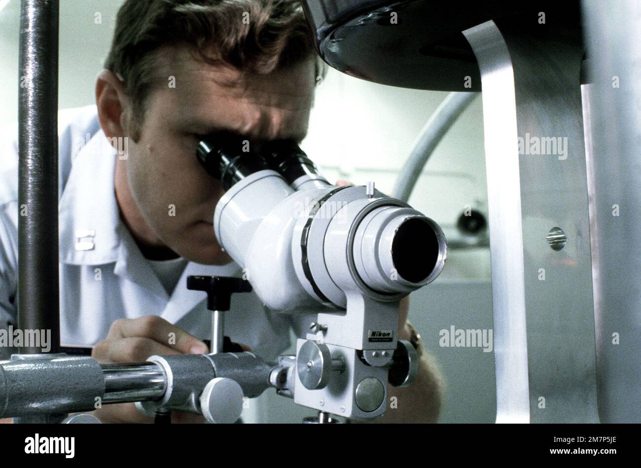 Stress test material hi-res stock photography and images - Alamy