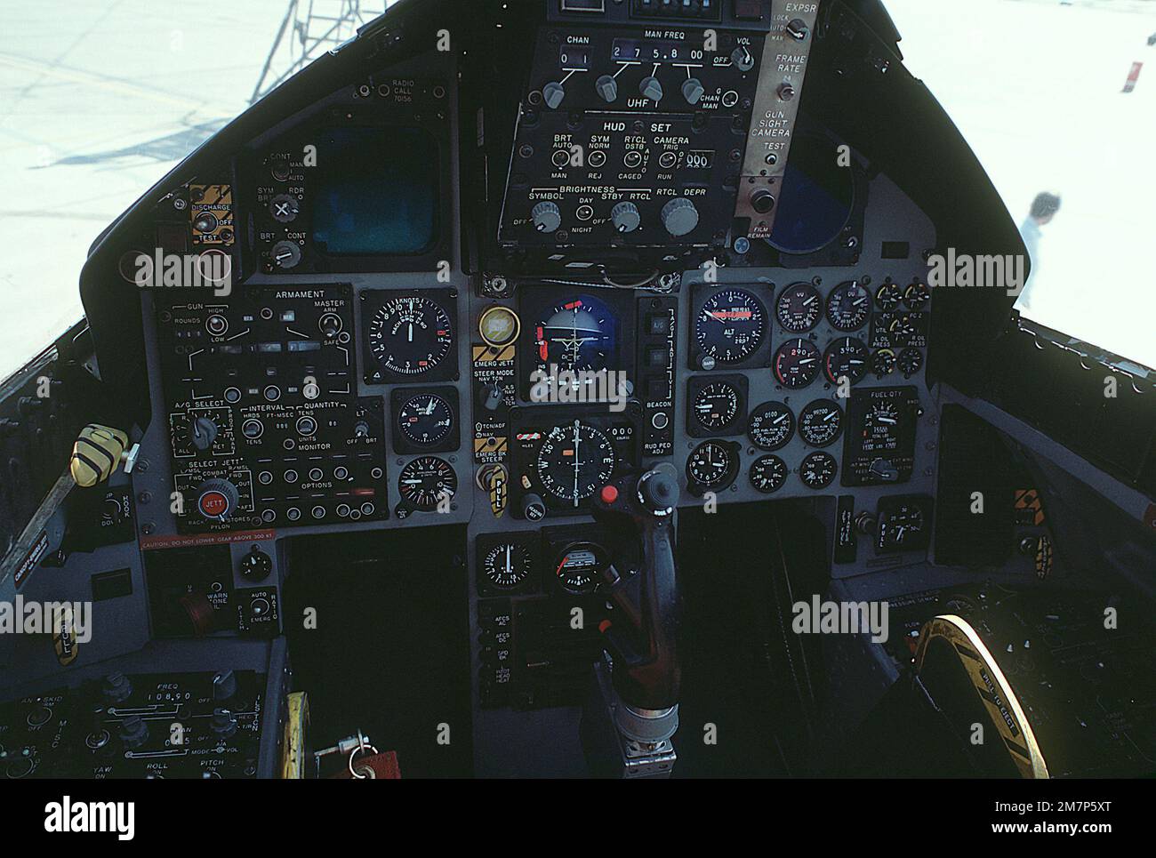Aircraft instrument panel hi-res stock photography and images - Alamy
