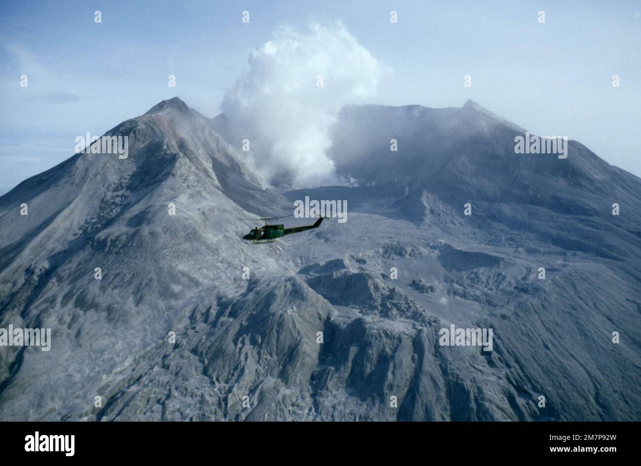 Erupted may 18 1980 hi-res stock photography and images - Alamy