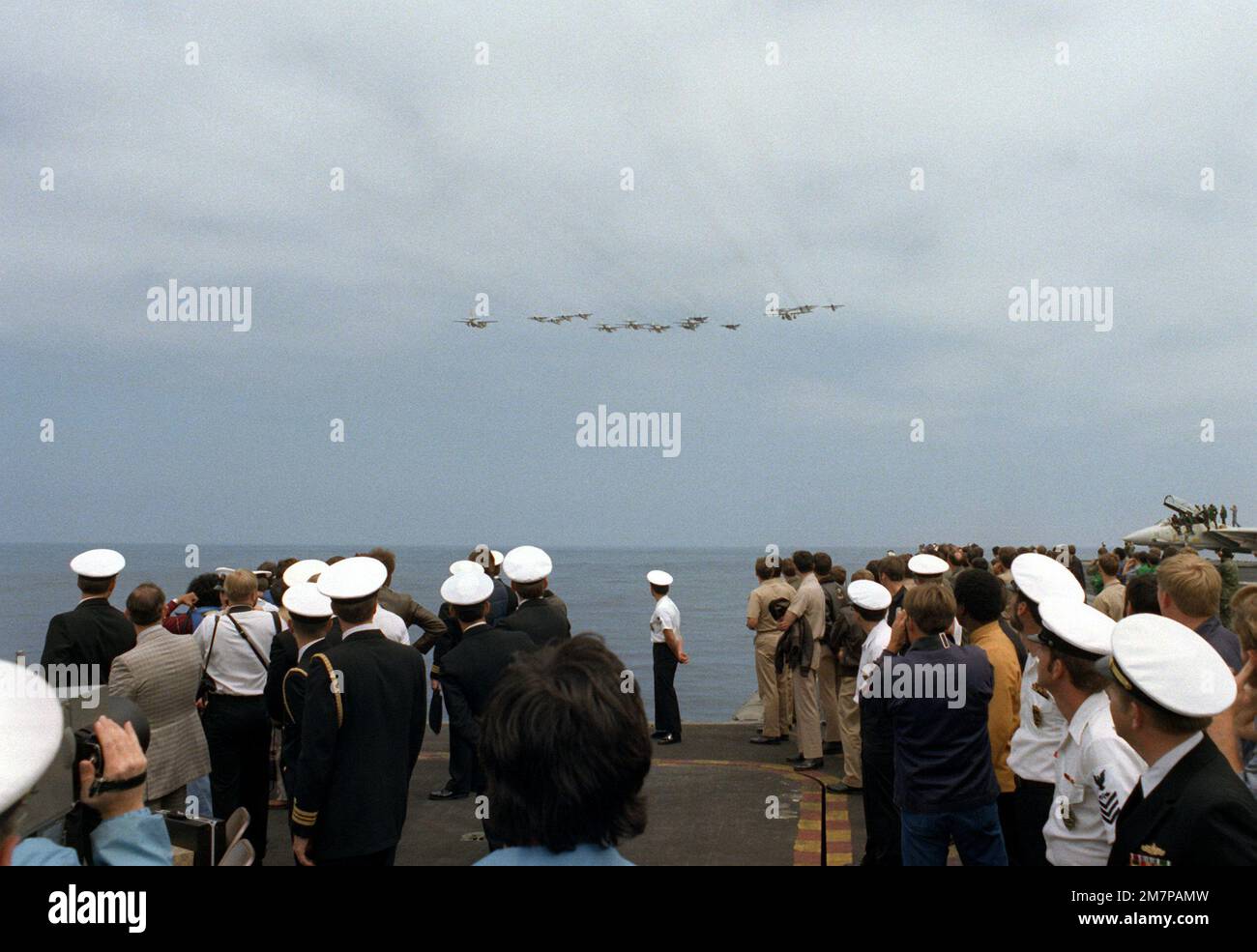 Vice Premier Gen Biao of China and his delegation along with the ...