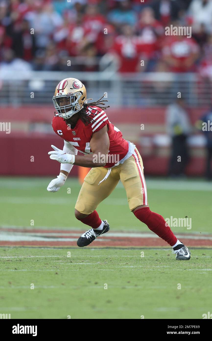 San Francisco 49ers linebacker Fred Warner (54) defends against the ...