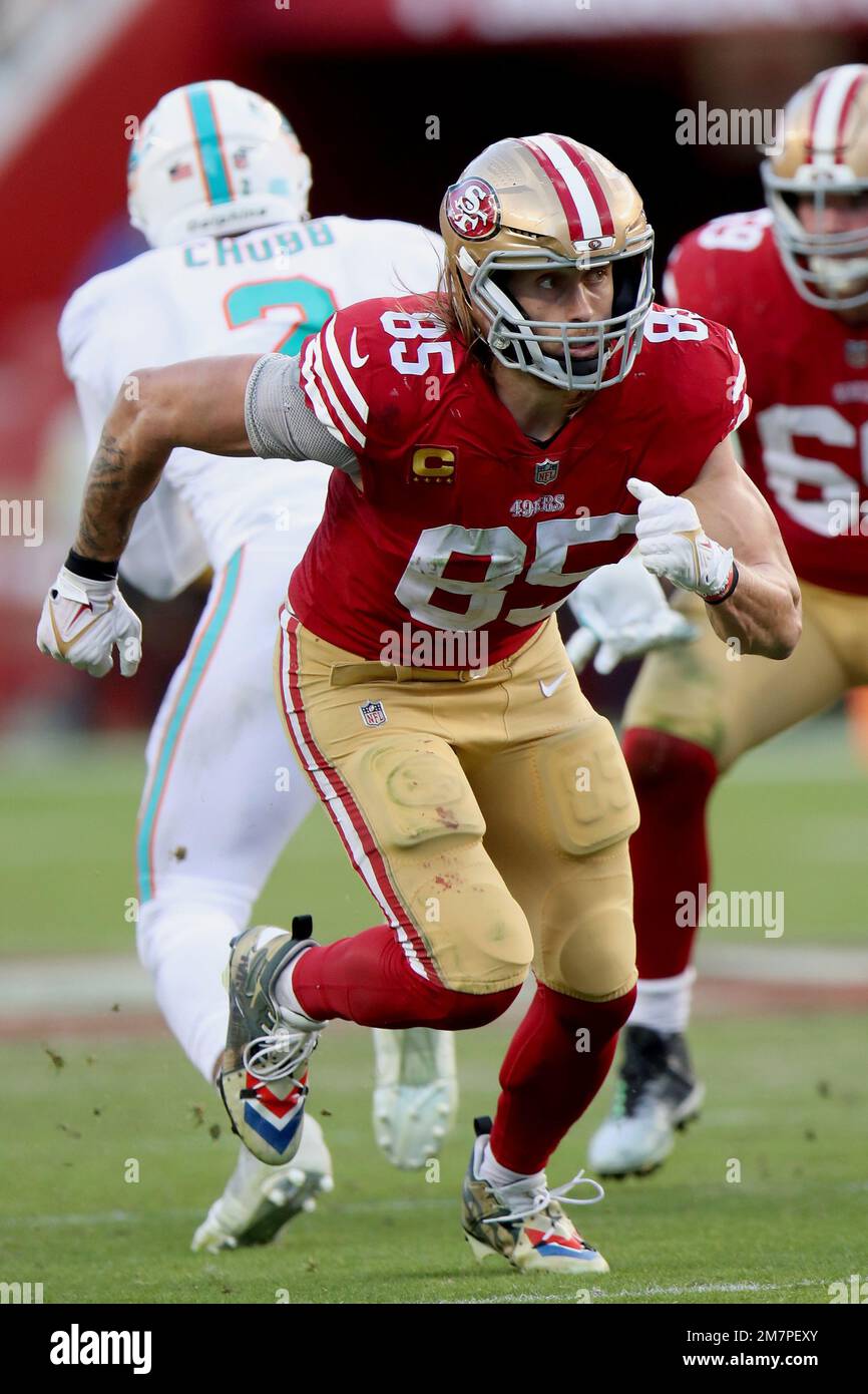 San Francisco 49ers tight end George Kittle (85) runs a play during an ...