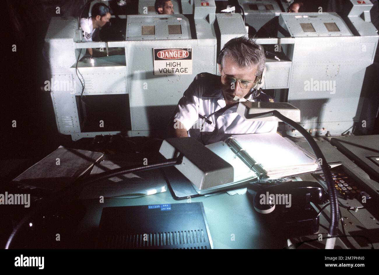 Control reporting center hi-res stock photography and images - Alamy