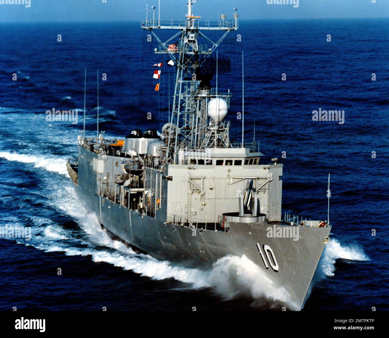 An port bow view of the Australian frigate ADELAIDE (F-01) as Todd ...
