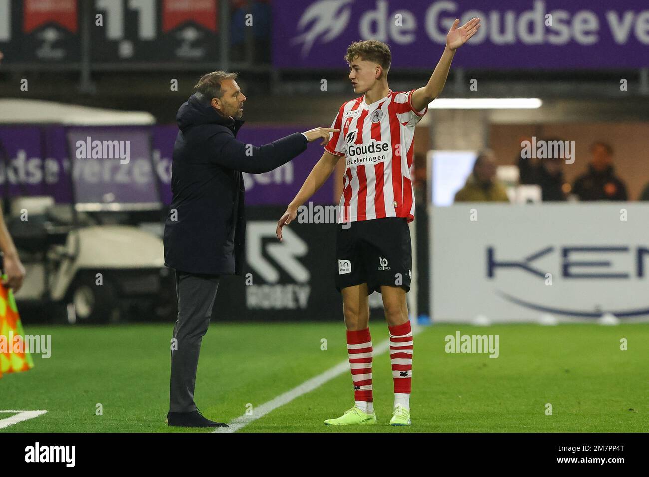 ROTTERDAM, NETHERLANDS - JANUARY 10: Headcoach Maurice Steijn of Sparta ...