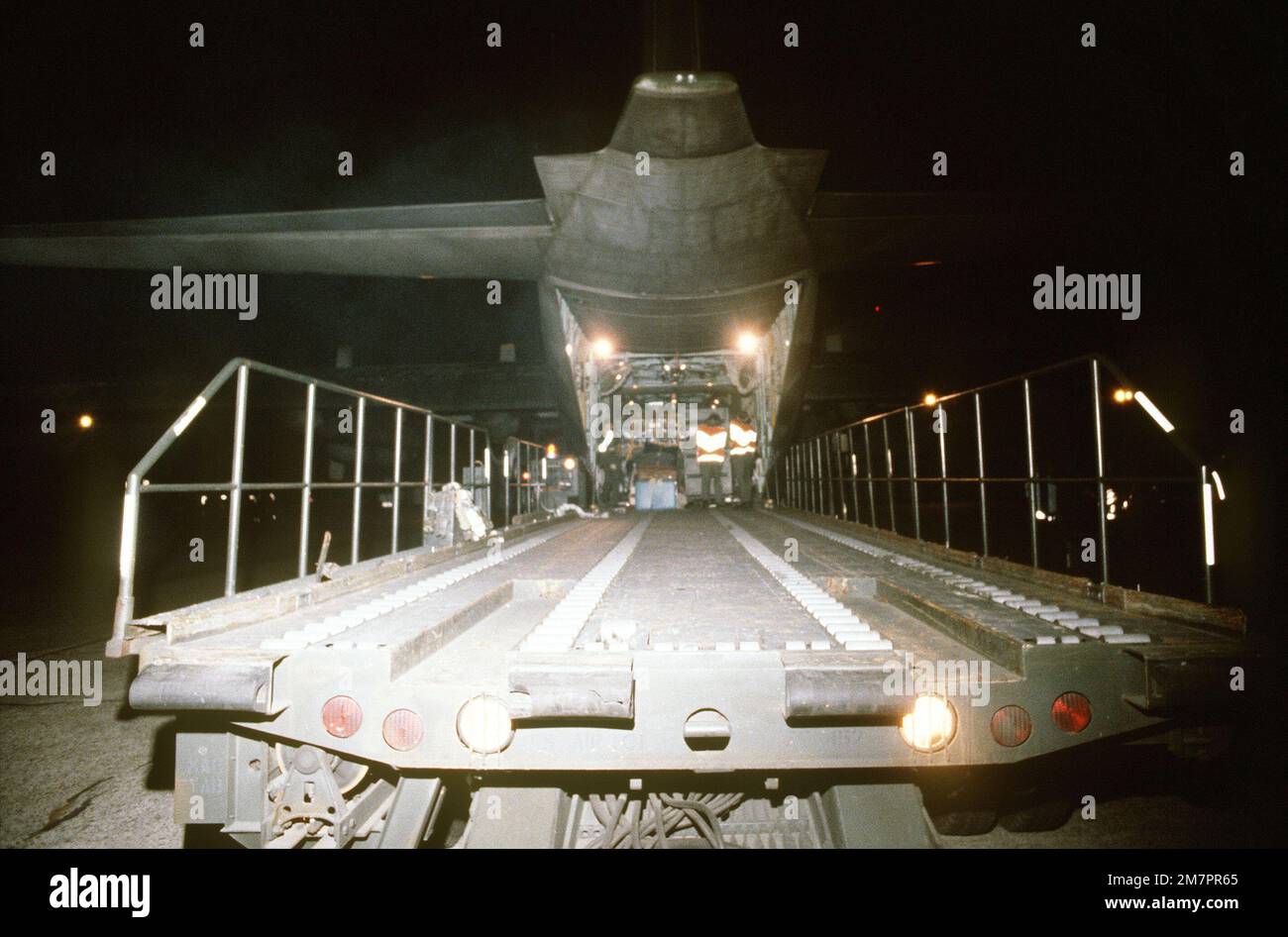 C 130 cargo loading hi-res stock photography and images - Alamy