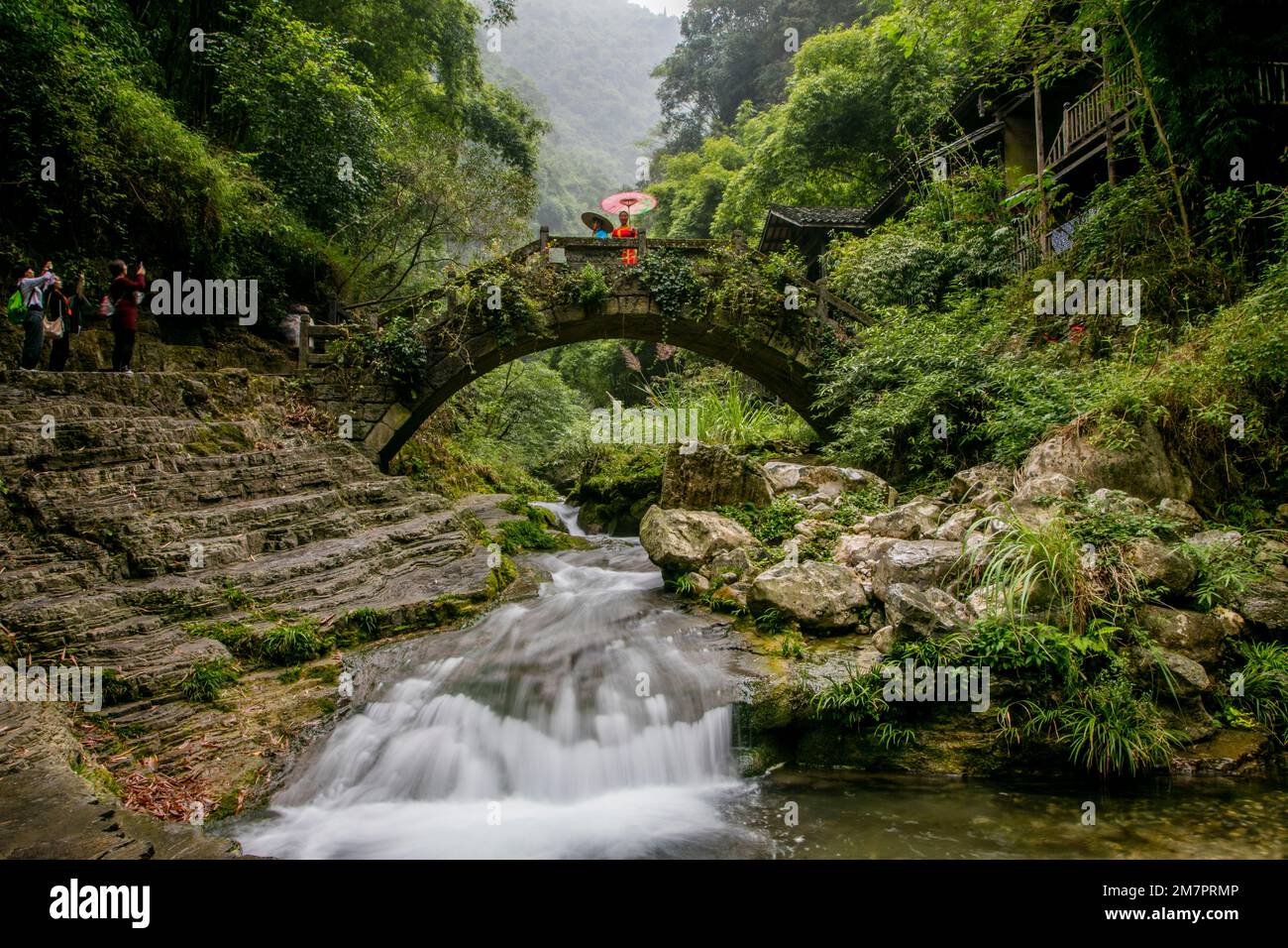 Victoria cruises yangtze hi-res stock photography and images - Alamy