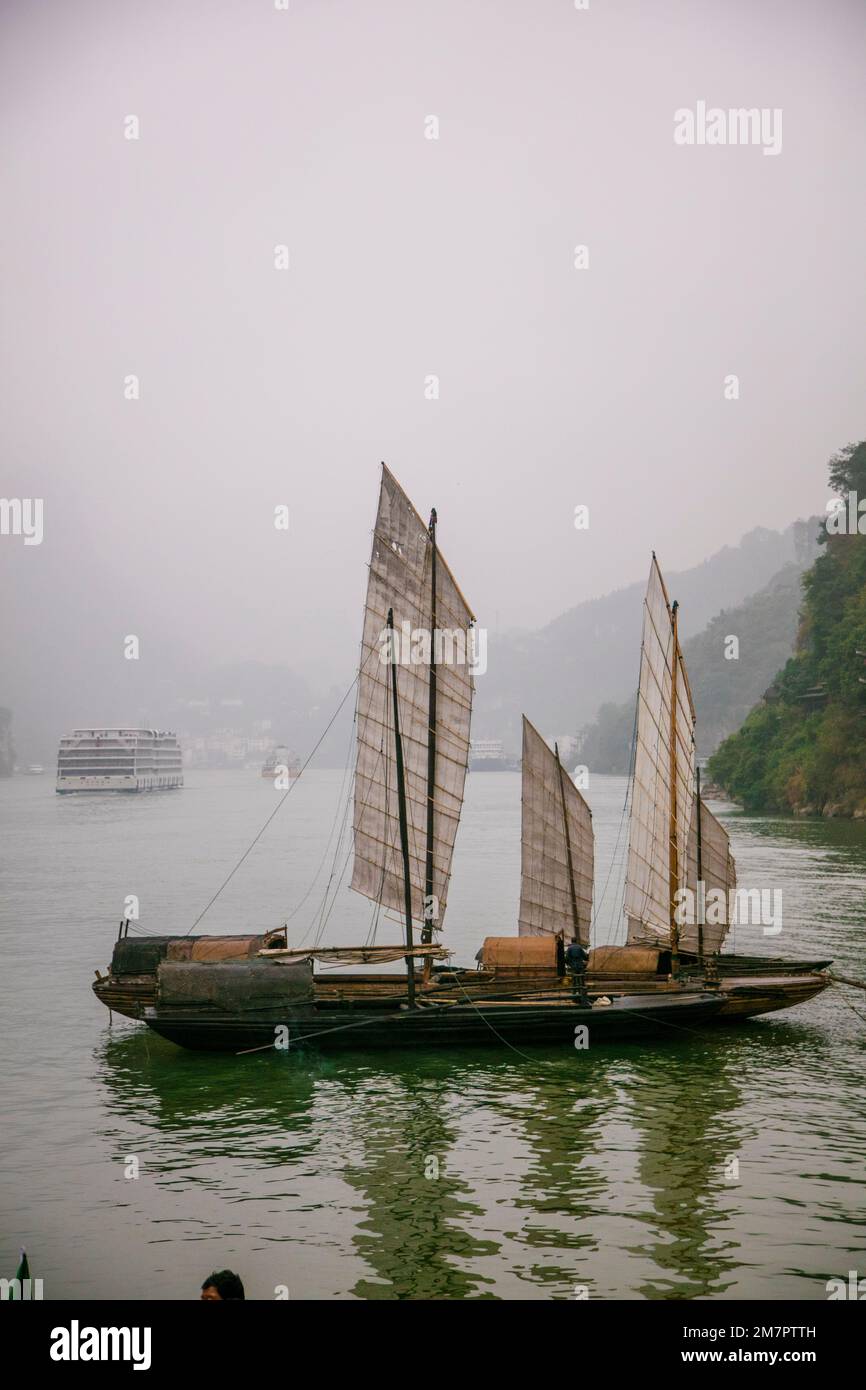 Sailing Chinese Junk Boat, Shennong Stream, Hubei Province, Yangtze ...