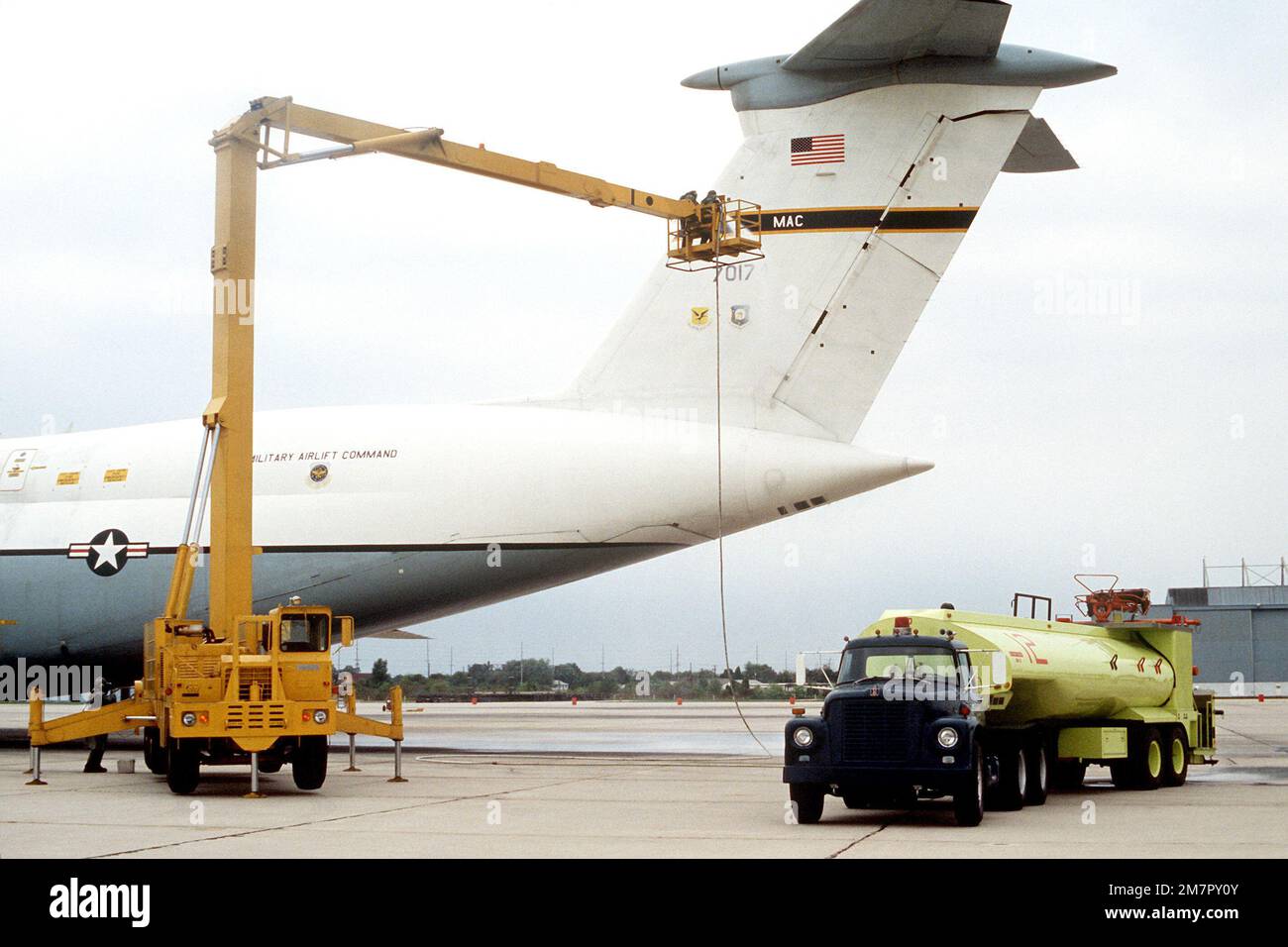 Aircraft decontamination hi-res stock photography and images - Alamy