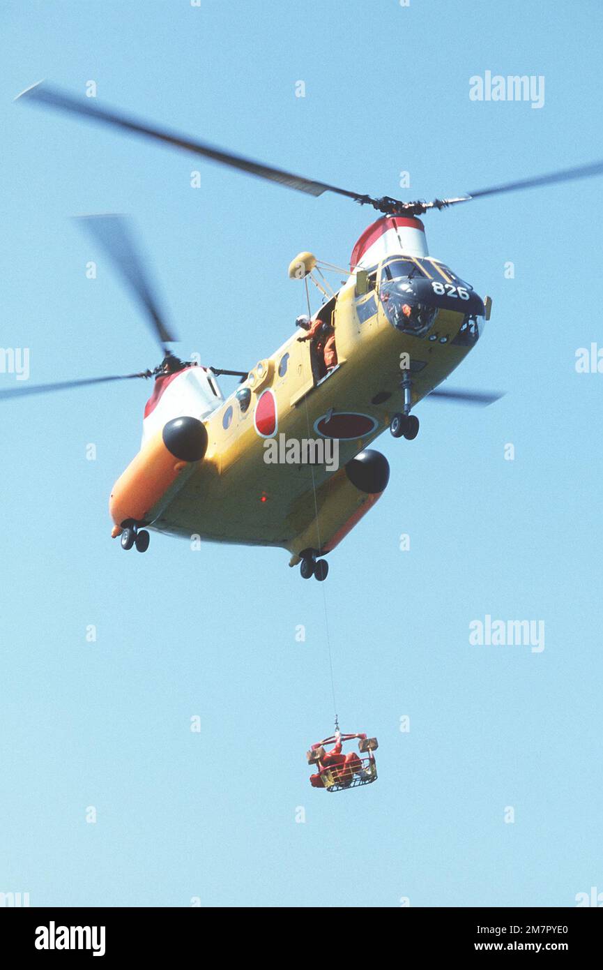 AN H-46 helicopter from the Japanese Air Self Defense Force picks up a ...