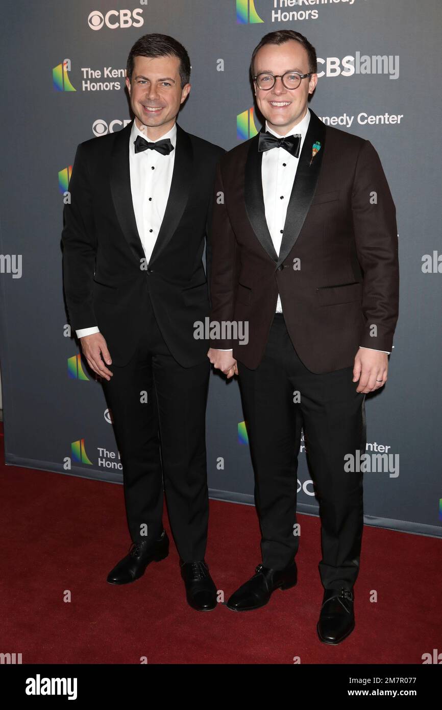 Transportation Secretary Pete Buttigieg and his husband Chasten ...