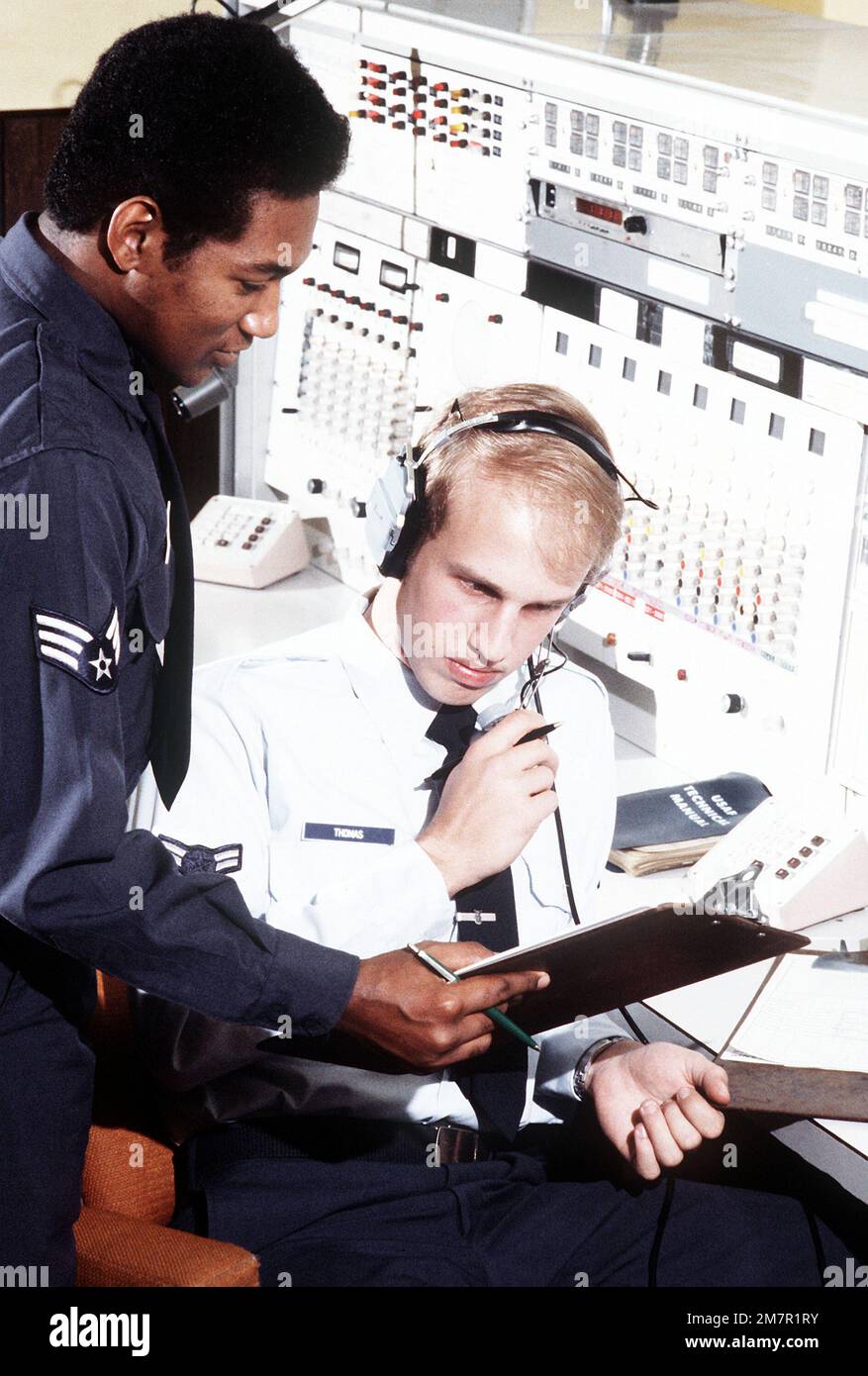 Radio relay operator hi-res stock photography and images - Alamy