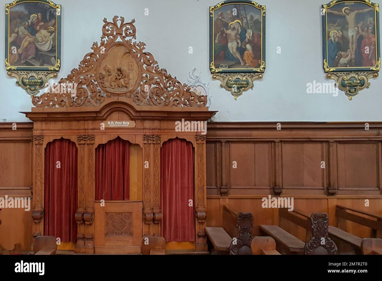 confession in catholic church Stock Photo - Alamy