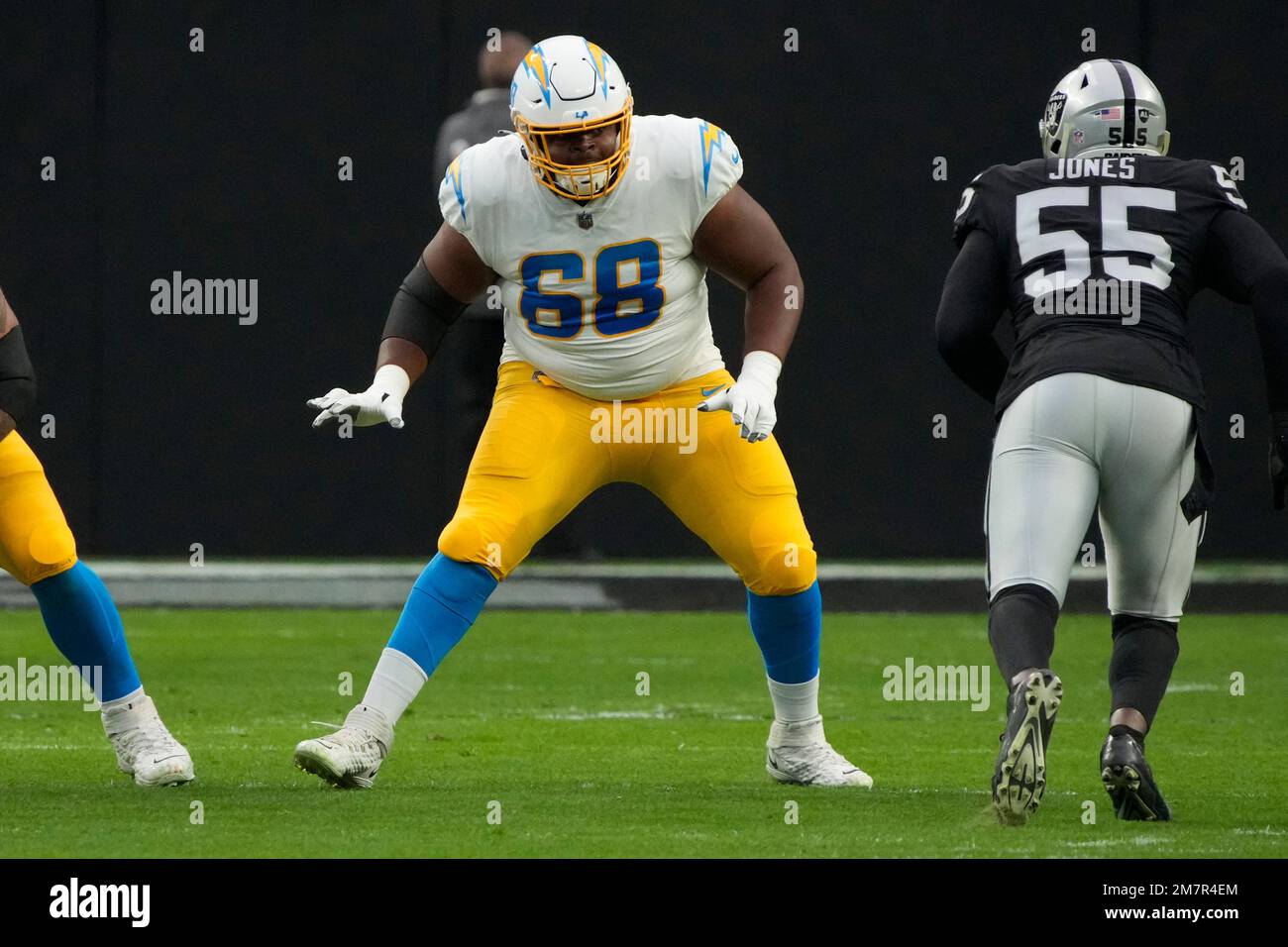 Los Angeles Chargers guard Jamaree Salyer (68) lines up against the Las ...