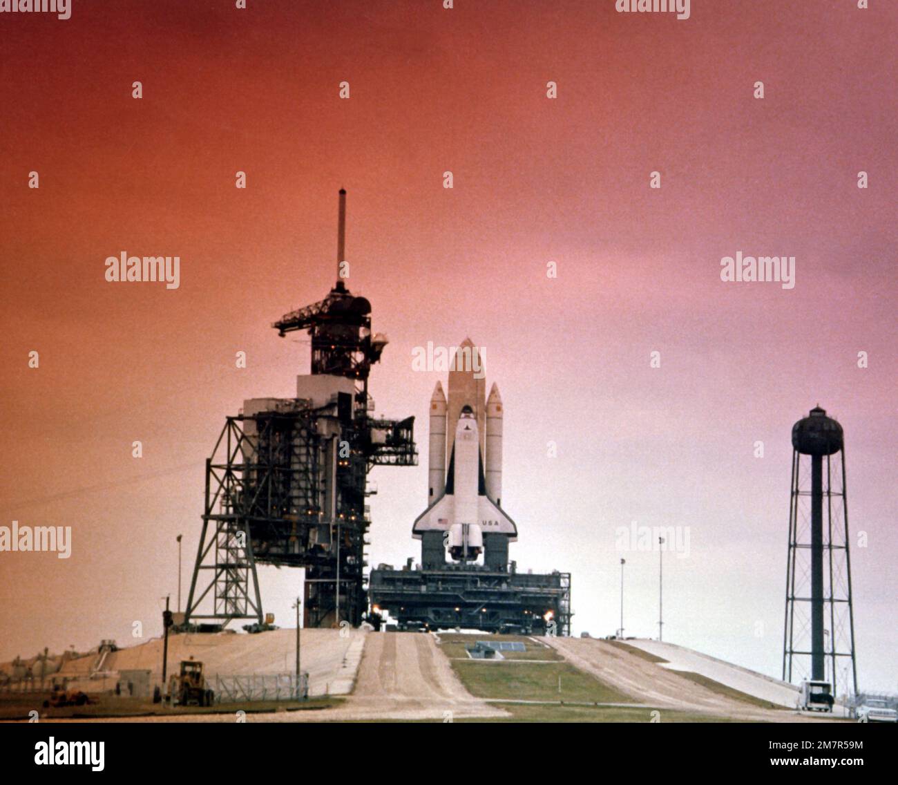 Mobile launcher platform hi-res stock photography and images - Alamy