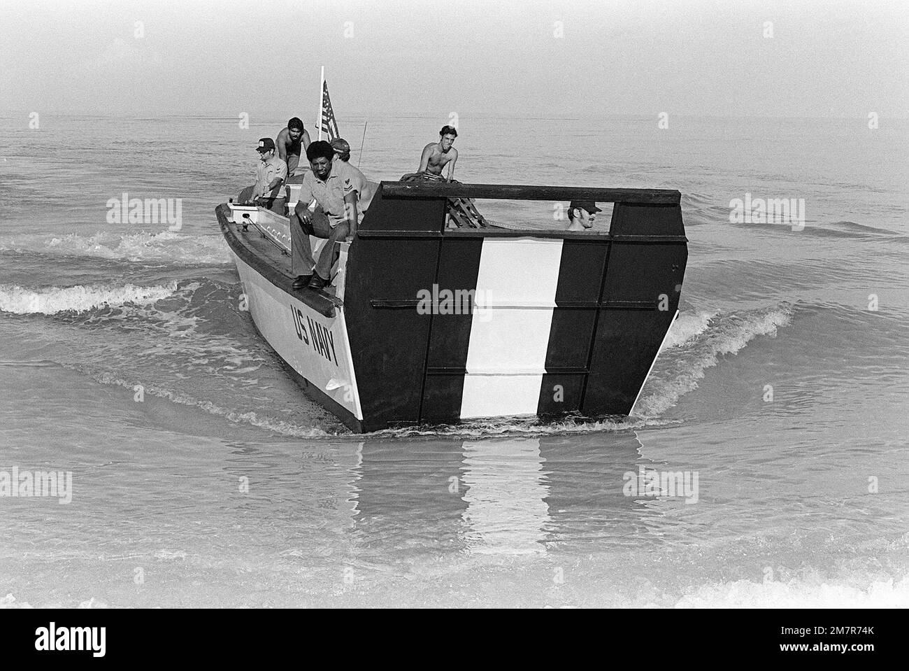 Lari Black and White Stock Photos & Images - Alamy