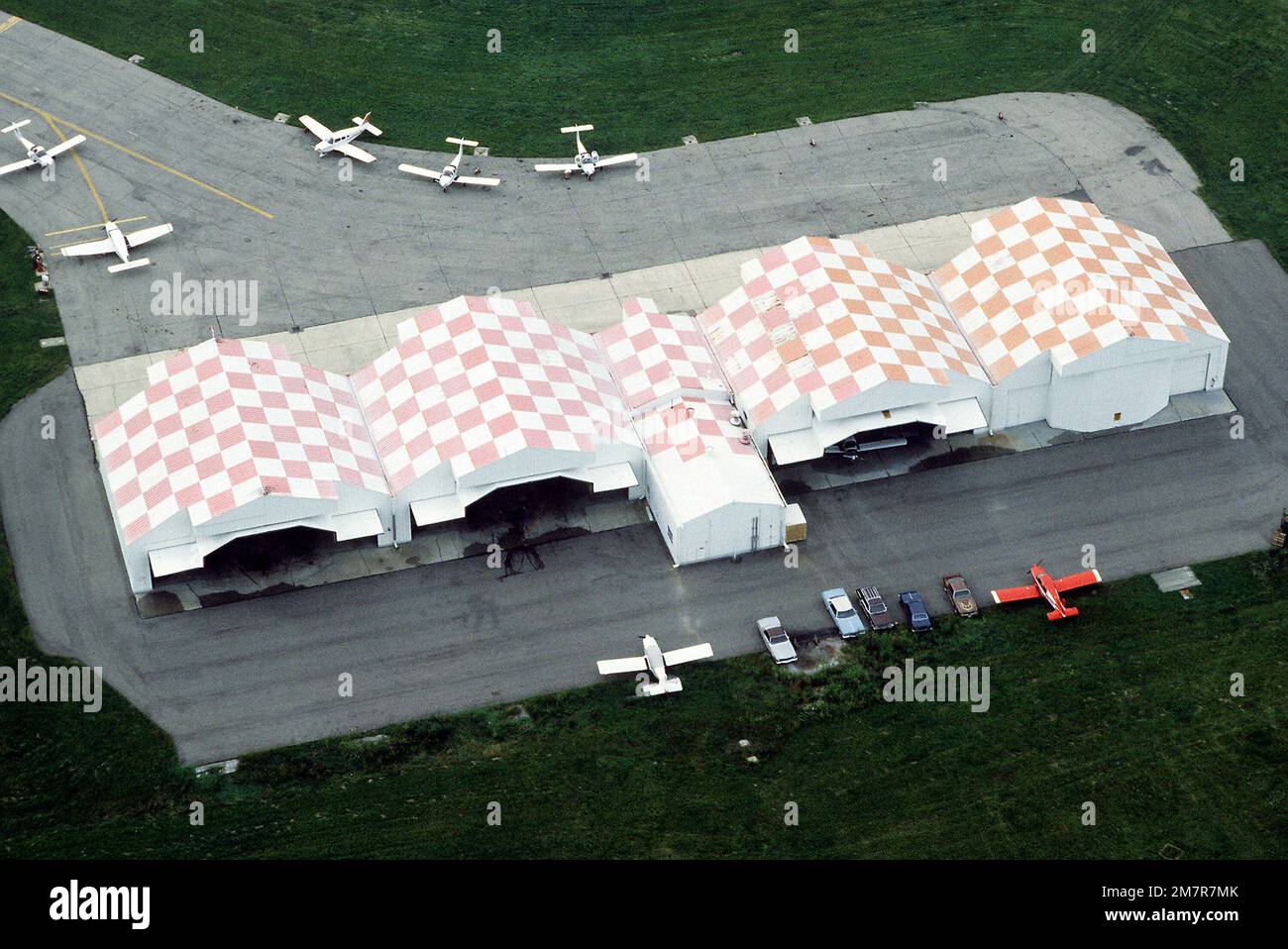 Aviation country club hi-res stock photography and images - Alamy